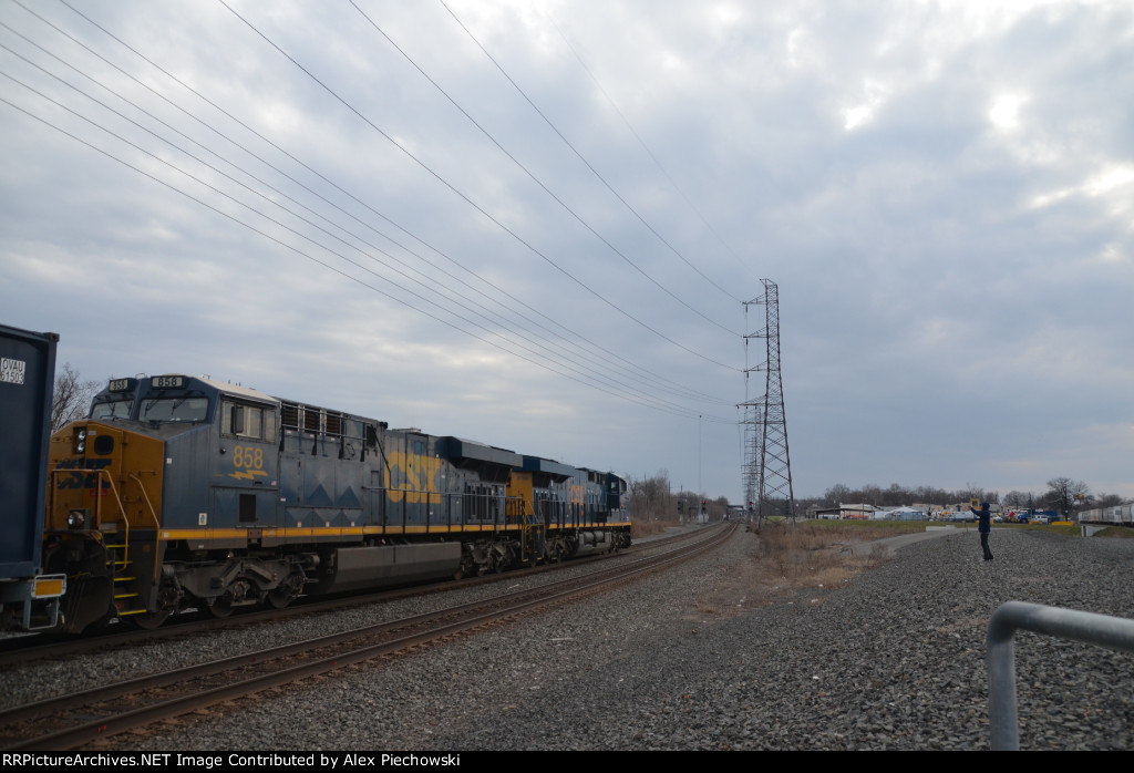 CSX Q301-06 making its way west